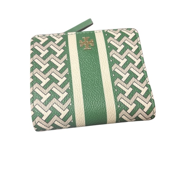 Tory Burch | Bags | Tory Burch Green And Cream Wallet | Poshmark